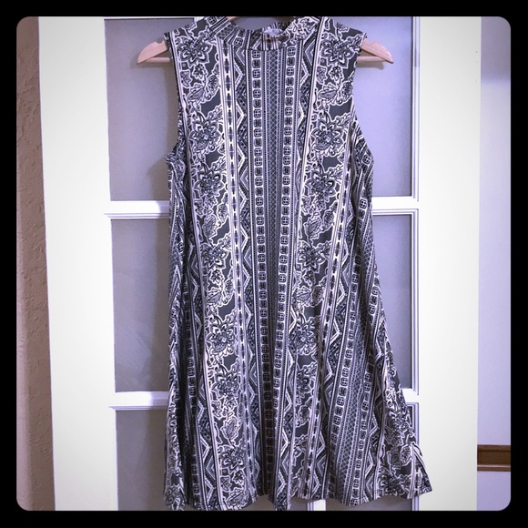 Pink Rose | Dresses | Pink Rose Printed Velvet Dress | Poshmark